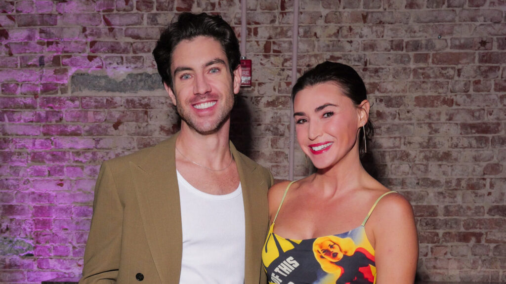 Robbie Simpson partage l'étonnante amitié entre les stars de télé ...