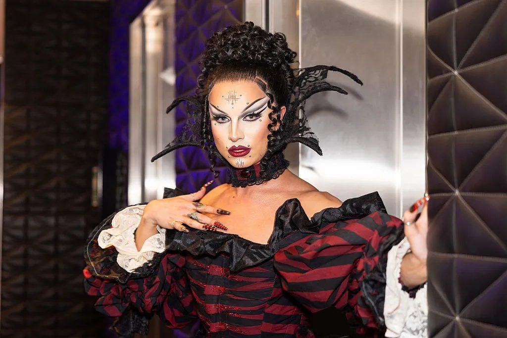 La gagnante de Drag Race UK discute de son retour pour All Stars All ...